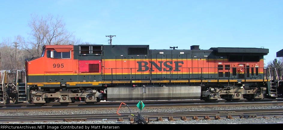 BNSF 995